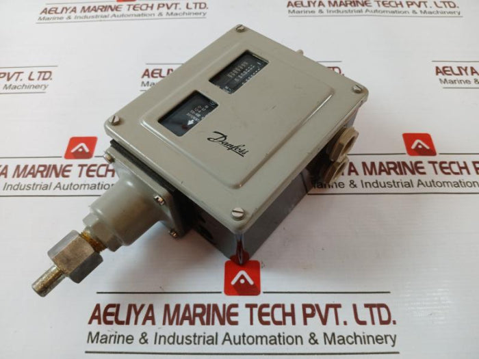 Danfoss Rt5 Differential Pressure Switch 17-5255 Ip66 60-240Psig 4-17B – Aeliya Marine