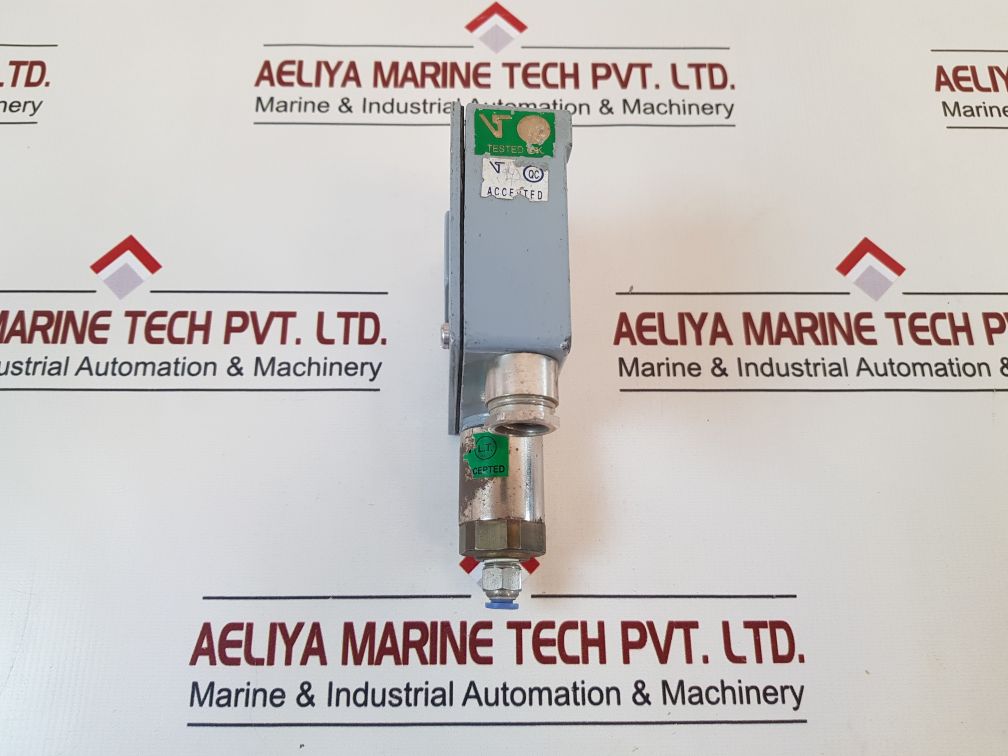 Trafag Pf-006-w Pressure Switch – Aeliya Marine