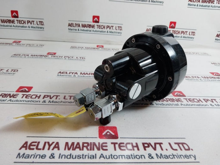 Unicus Hm50A-12° Helmpump – Aeliya Marine