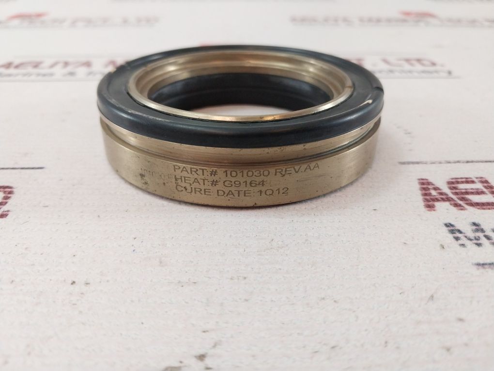 101030 Seal Packer 1.5 Inch Detail – Aeliya Marine