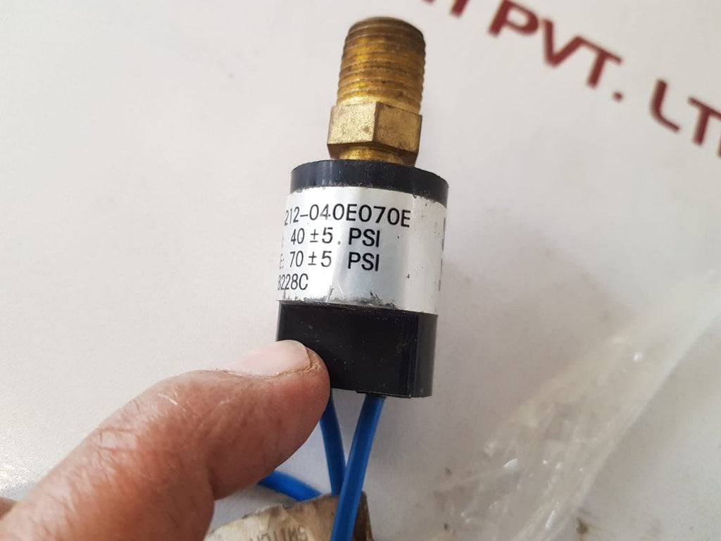 Set of 2x Sentrion 8228c pressure switch sensor – Aeliya Marine