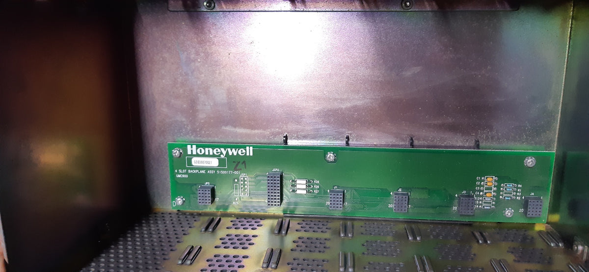 Honeywell hc900 controller 900r04-0001 4 i/o slot rack – Aeliya Marine