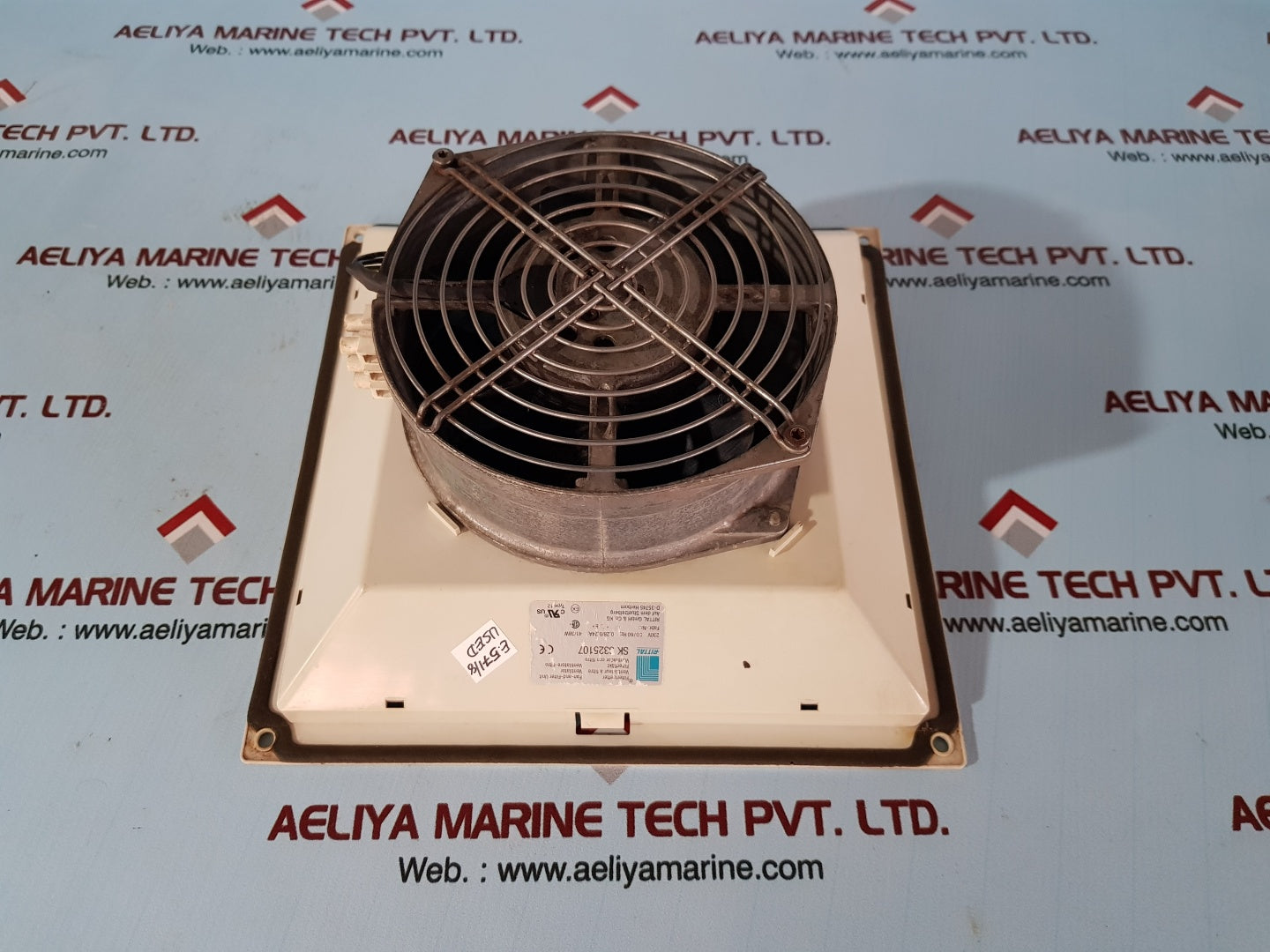 Rittal sk 3325107 fan-and-filter unit – Aeliya Marine