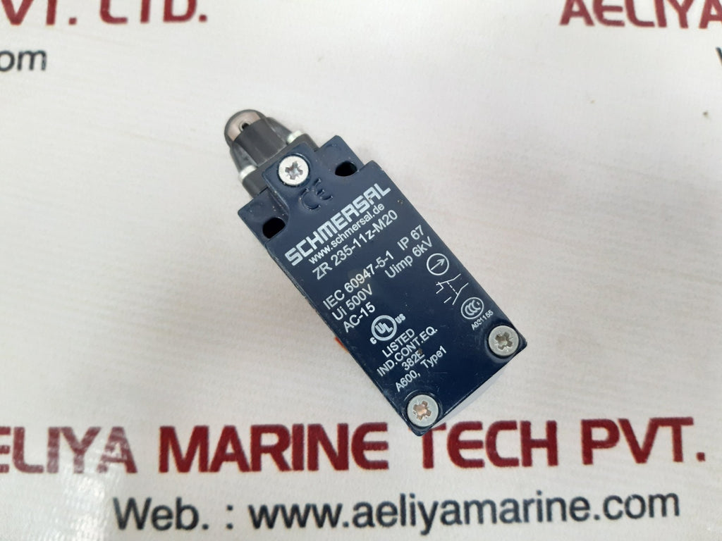 Schmersal zr 235-11z-m20 limit switch – Aeliya Marine