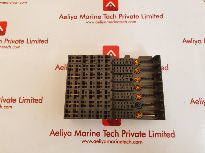 Siemens 6es7 193-4ca40-0aa0 terminal module – Aeliya Marine