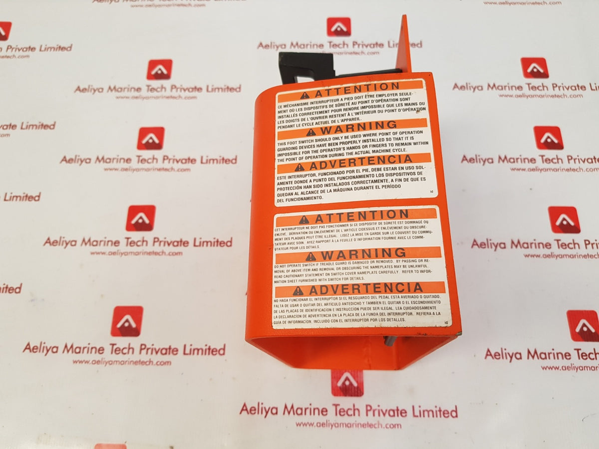 Linemaster 592-ex explosion proof foot switch – Aeliya Marine