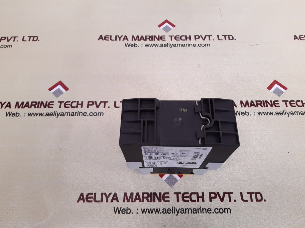 Siemens 3TK2825-1AL20 Sirius Safety Relay – Aeliya Marine