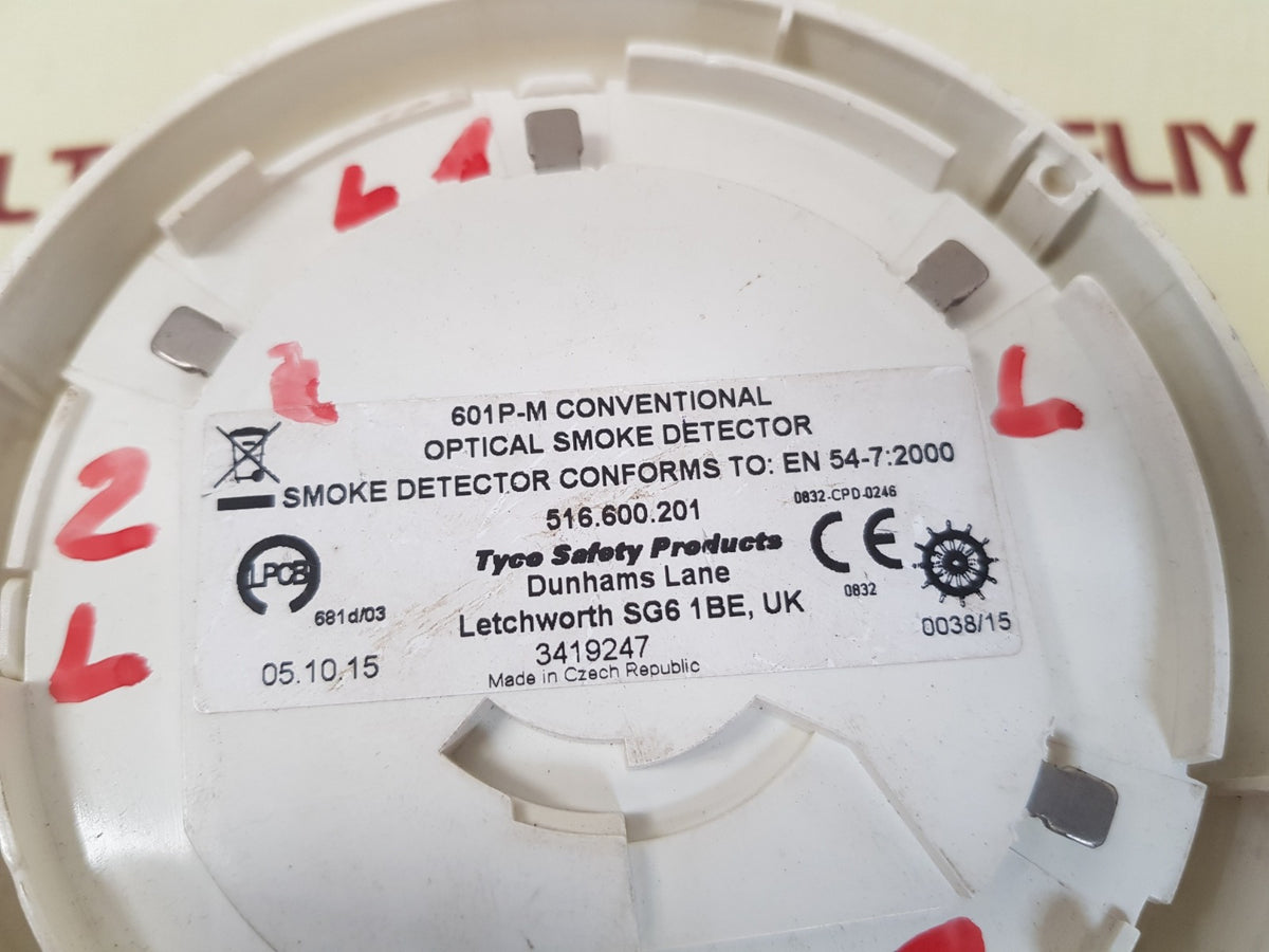 Tyco 601p-m conventional optical smoke detector New – Aeliya Marine