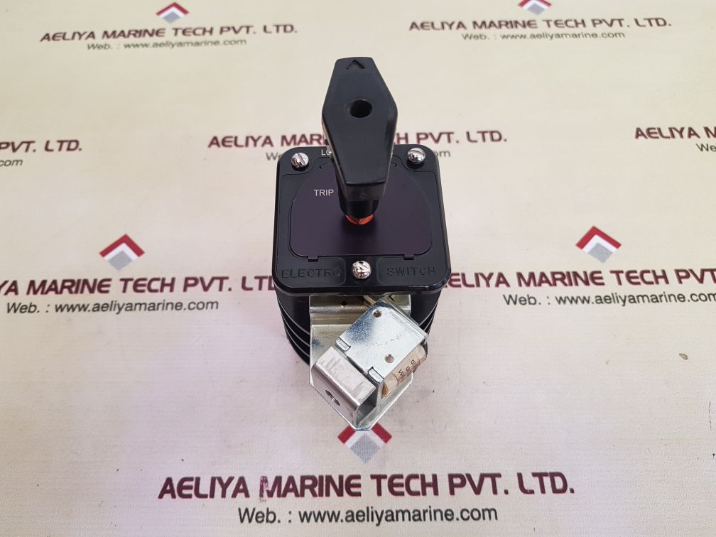 Electroswitch 7804D Rotary Switch Lock Out Relay 125 Vdc – Aeliya Marine