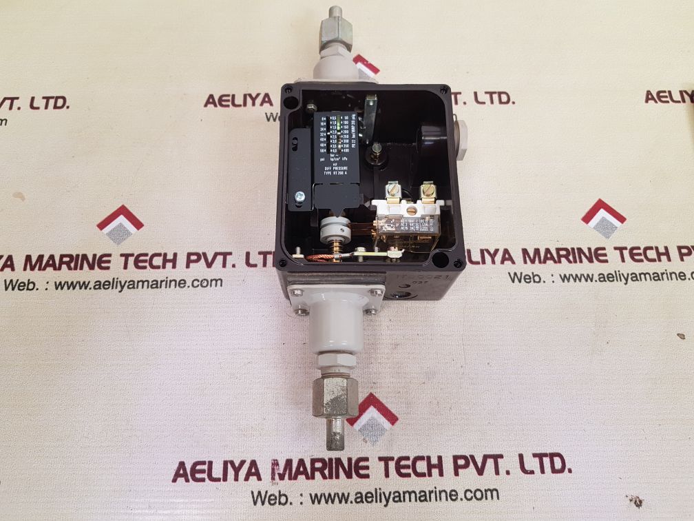 Danfoss Rt 260 A Differential Pressure Switch 50 To 400 Kpa – Aeliya Marine