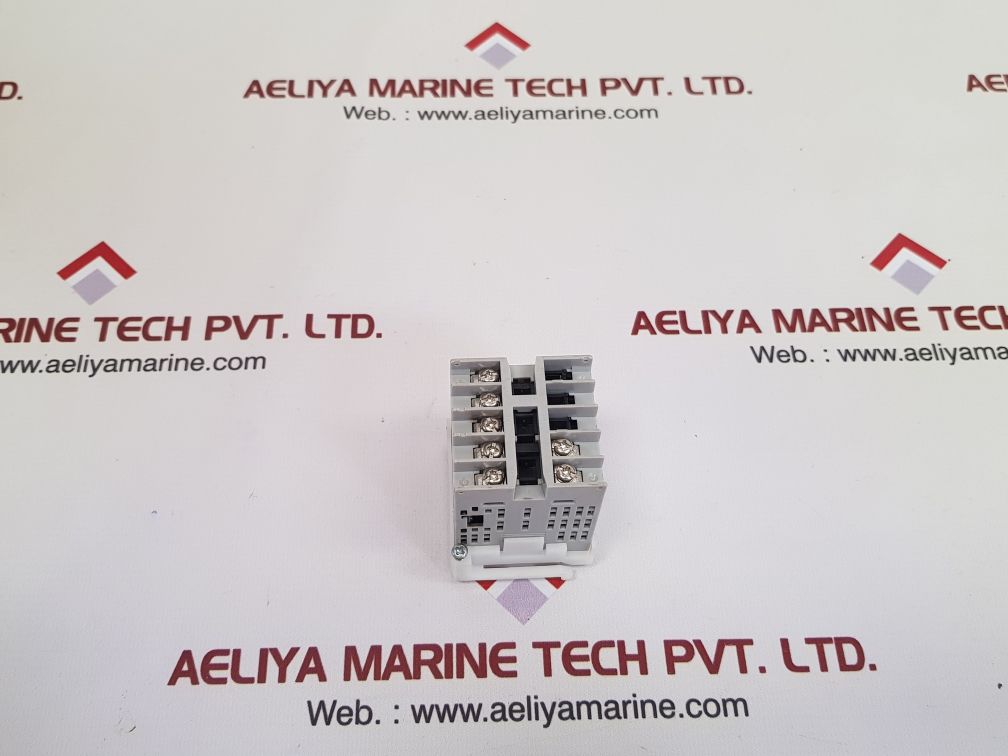 Omron e5csl-qtc temperature controller – Aeliya Marine Tech Pvt. Ltd.