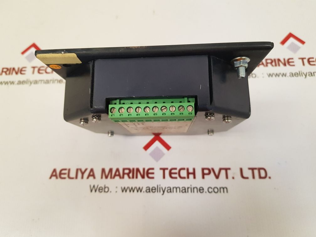 Consilium Marine SAL SD1-6 Universal Two-Axis Log Display – Aeliya Marine
