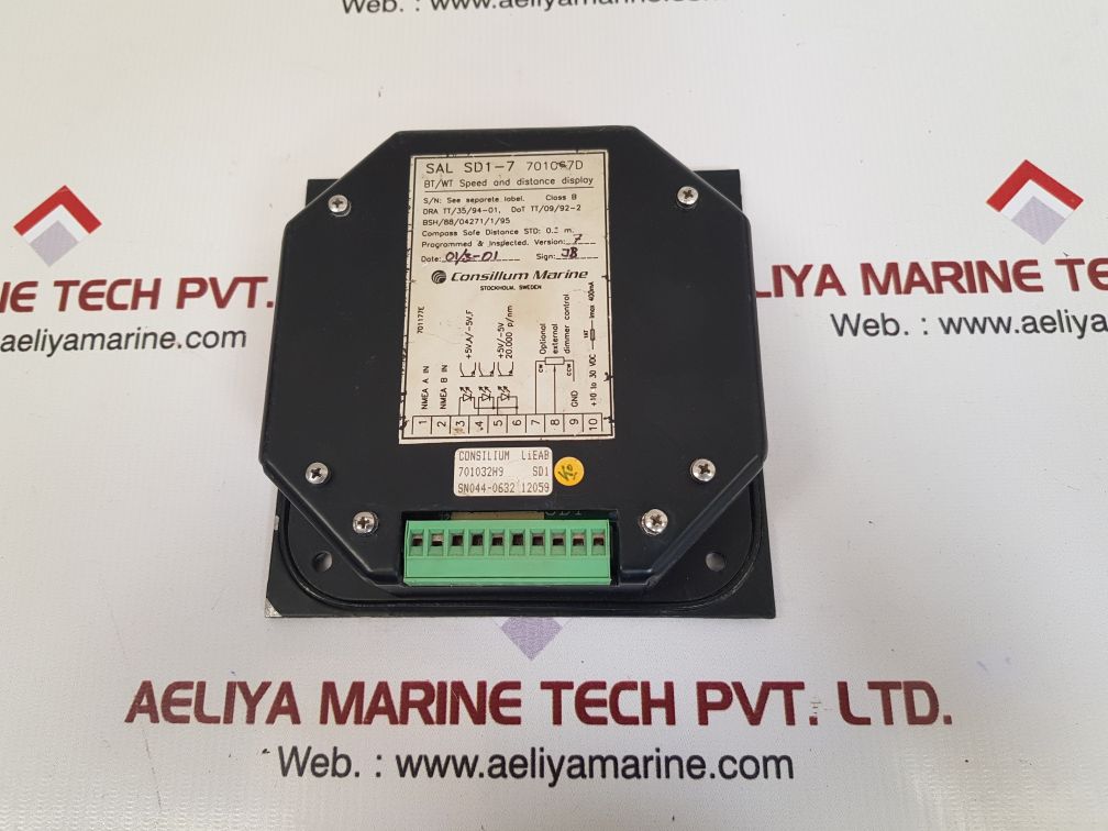 Consilium sal sd1-7 701067d speed and distance display – Aeliya Marine