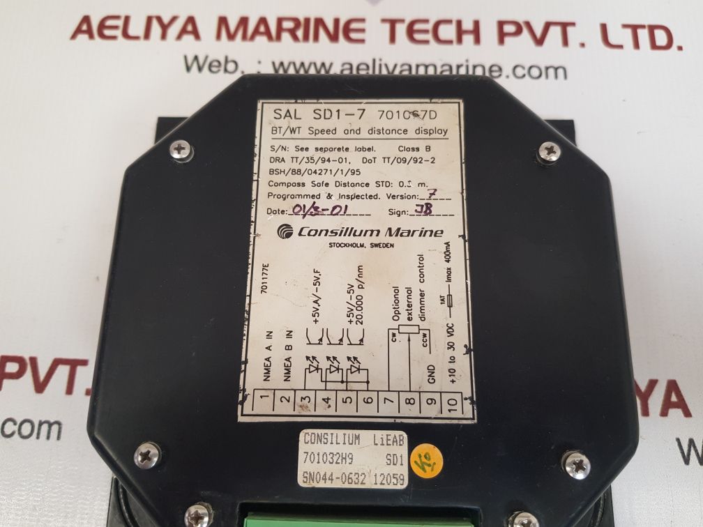 Consilium sal sd1-7 701067d speed and distance display – Aeliya Marine