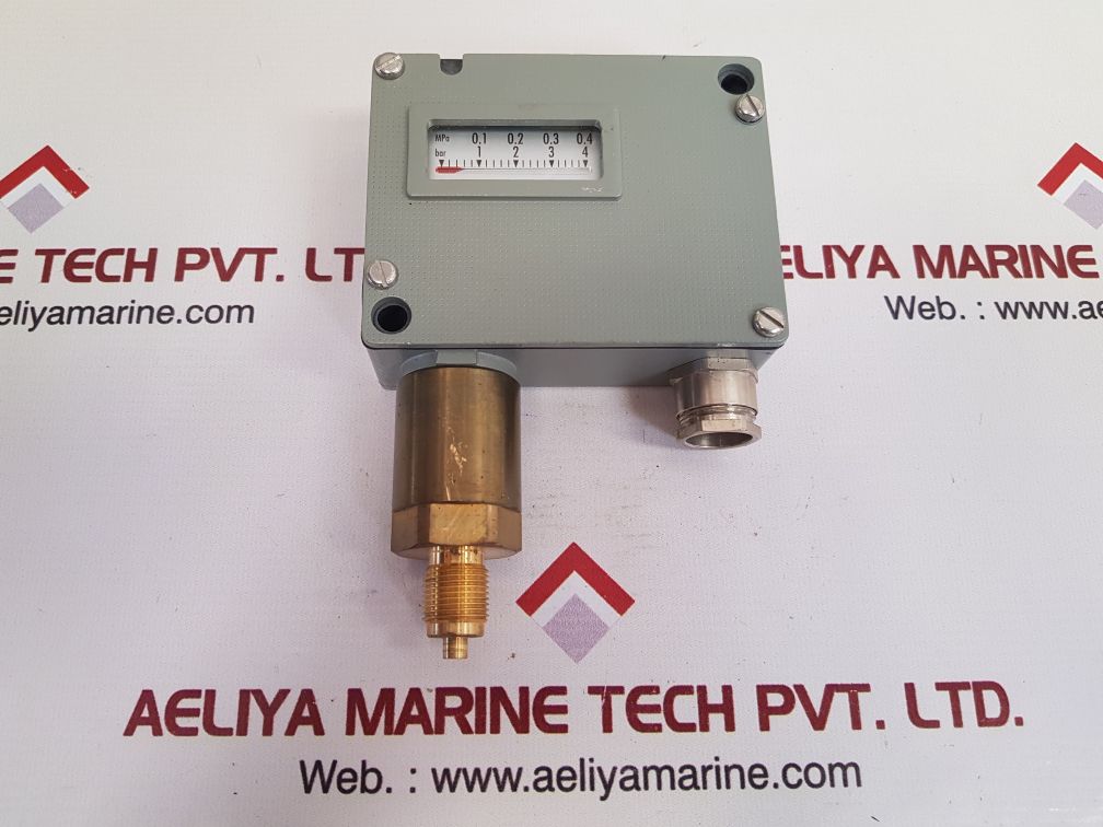 Trafag 900.2376.924 pressure switch ip65 4 Bar – Aeliya Marine Tech Pvt. Ltd.