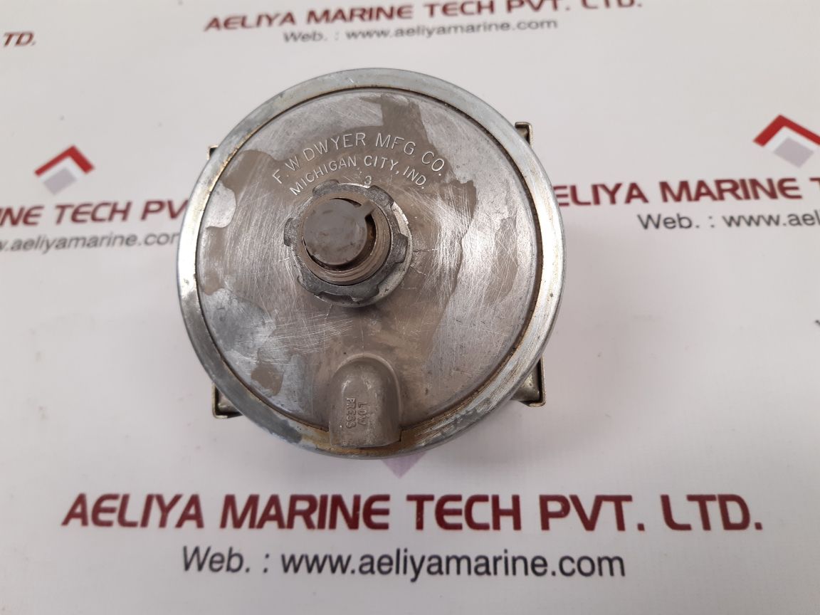 Dwyer 1823 Low Differential Pressure Switch 15A 480Vac – Aeliya Marine