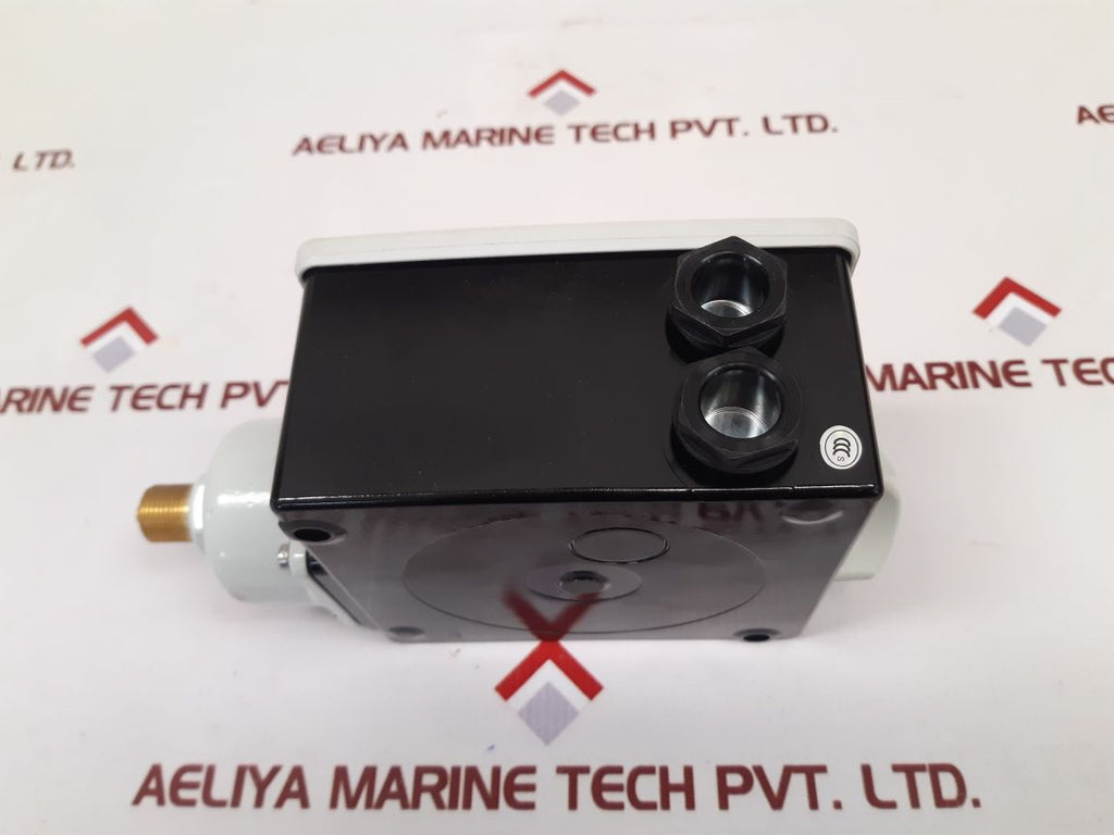 Danfoss Rt110 Differential Pressure Switch – Aeliya Marine