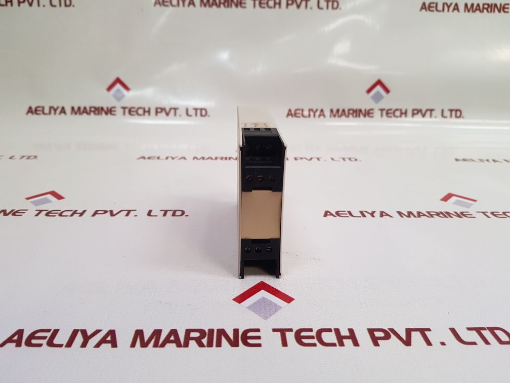 Strainstall 5899 Anti-alias Filter Unit – Aeliya Marine