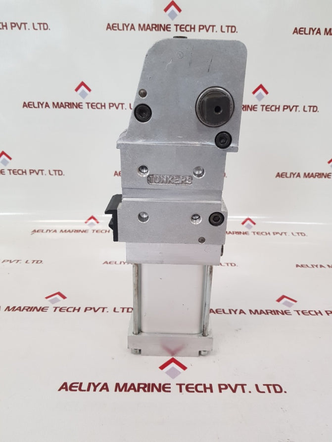 Tunkers Kc 50 A06 T52 135° – Aeliya Marine