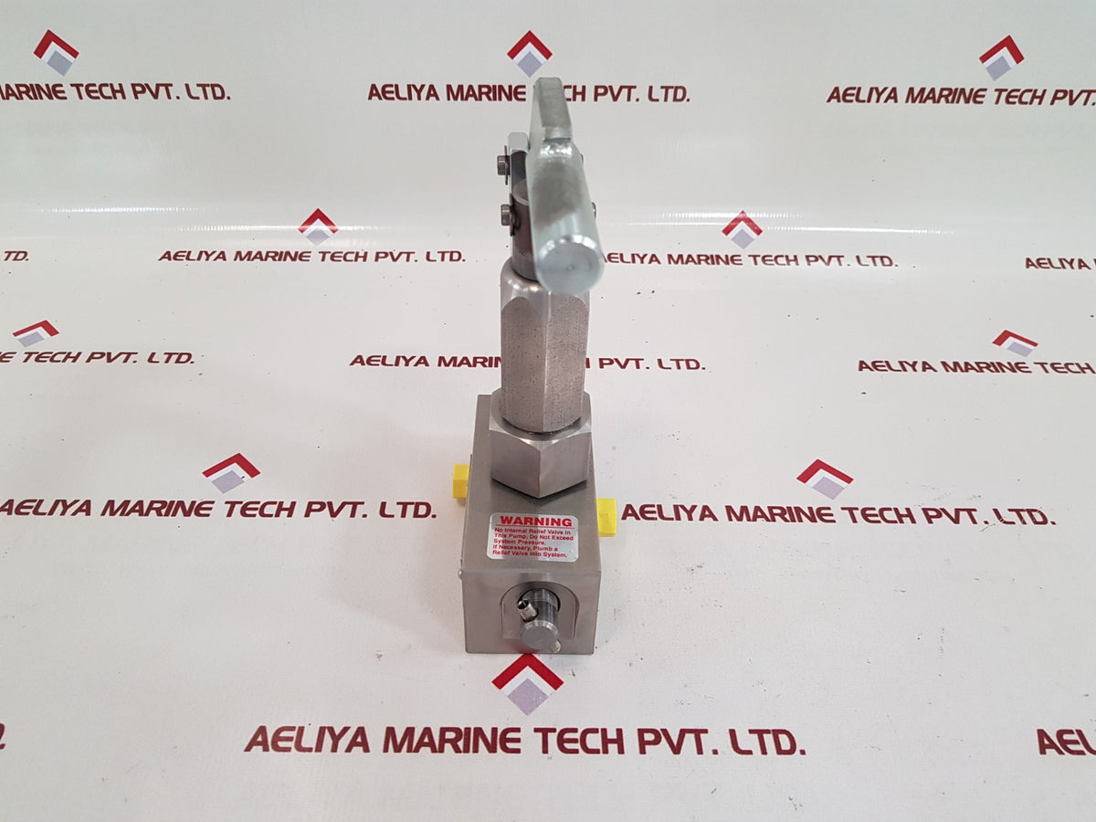 Tr Engineering 100142 Hand Pump – Aeliya Marine