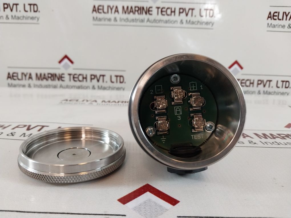 Labom Cb2031 Pressure Transmitter - 0-250 Bar Range – Aeliya Marine