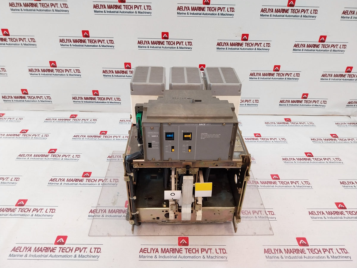 Abb Sace F1 Air Circuit Breaker 1250A 690V 50Hz 60Hz – Aeliya Marine