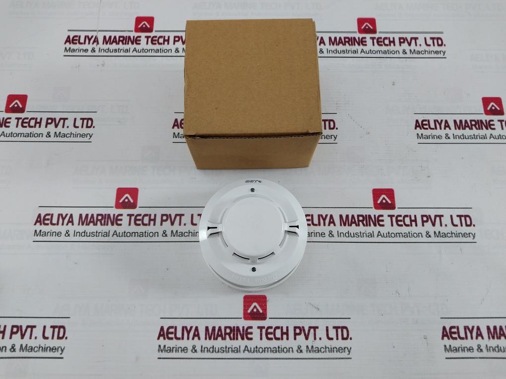 Gst I-9101 Heat Photoelectric Smoke Detector 24V – Aeliya Marine