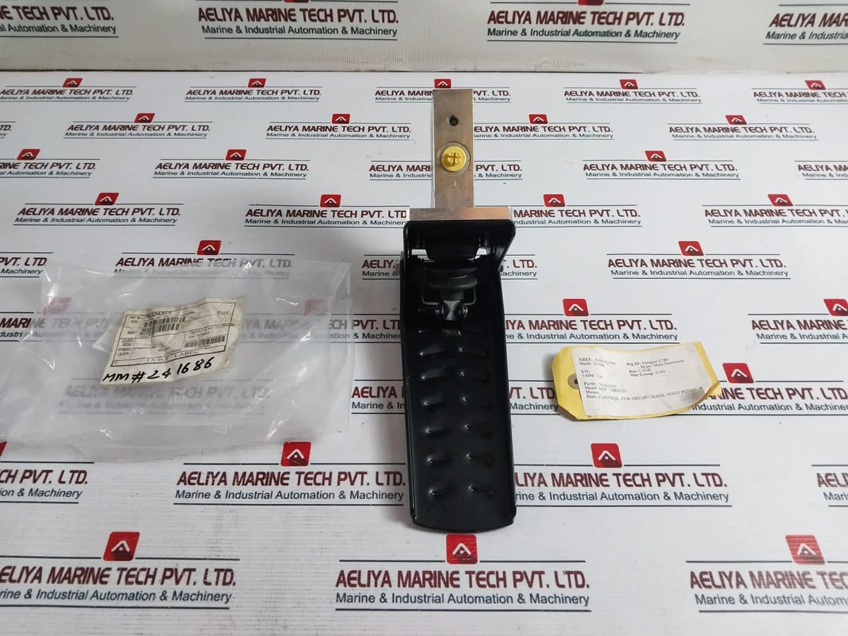 Hydrocontrol 10070 Foot Pedal Control For Crane 7032A355 – Aeliya Marine