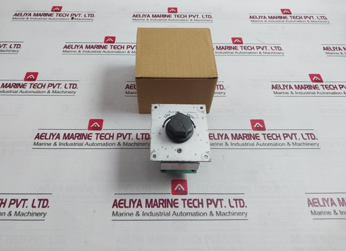 Hyun Jin Wk-104 Rotary Cam Switch Dc24V – Aeliya Marine