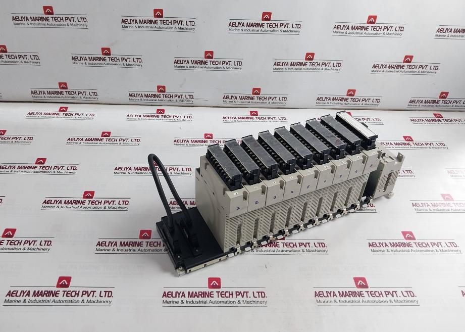 Omron Cs1W-oc211 Plc I/O Module C200H-bc -v 24Vdc 50W 250V Ac Id211 C2 ...