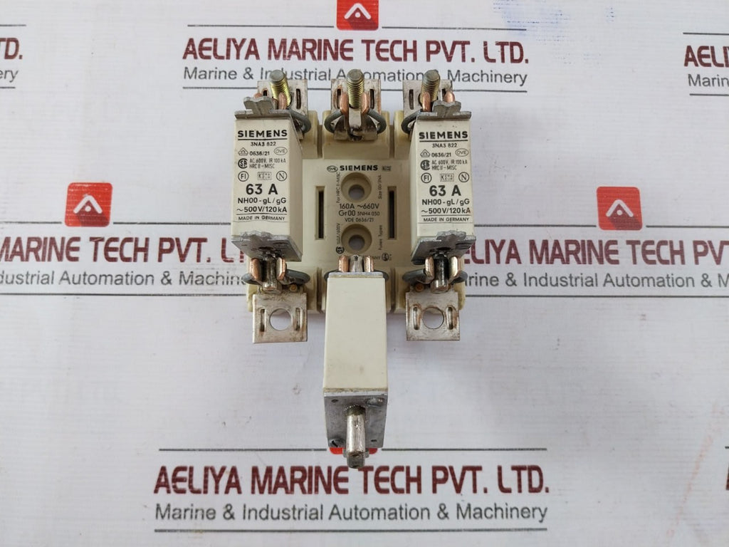 Siemens 3Na3 822 Fuse Holder With Fuse Hrc Ii-misc Ac 600V Ir 100Ka ...