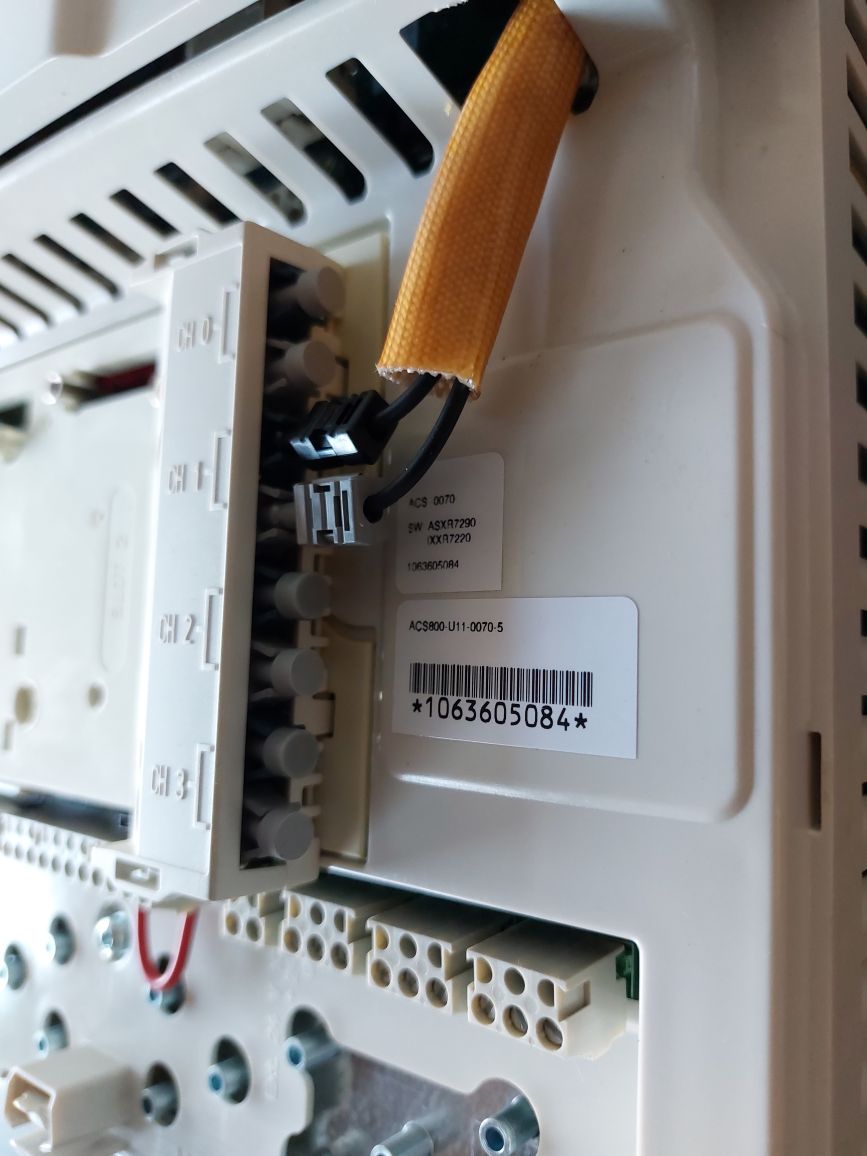 Abb Acs800-u11-0070-5 Drive Control Panel – Aeliya Marine