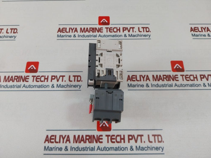 ABB CAL5-11 Auxiliary Contact Block – Aeliya Marine