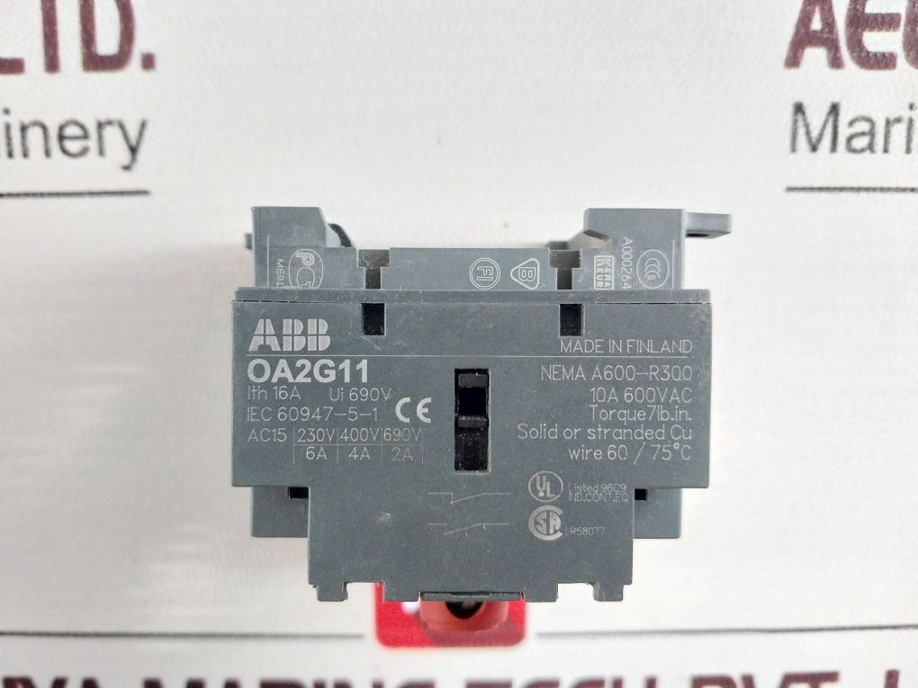 Abb Ot32E3 Disconnect Switch – Aeliya Marine