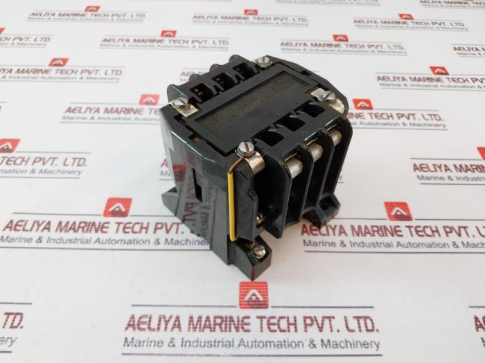 Aeg L33 Air Break Contactor 40A 220V – Aeliya Marine