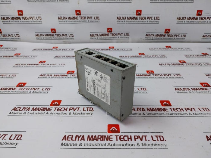 Allen-bradley 1783-us5T Stratix 2000 Unmanaged Ethernet Switch 24V 2W ...