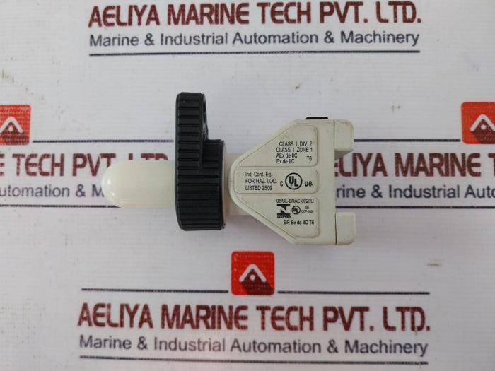 Allen-bradley 800G Auxiliary Module Aux Light – Aeliya Marine