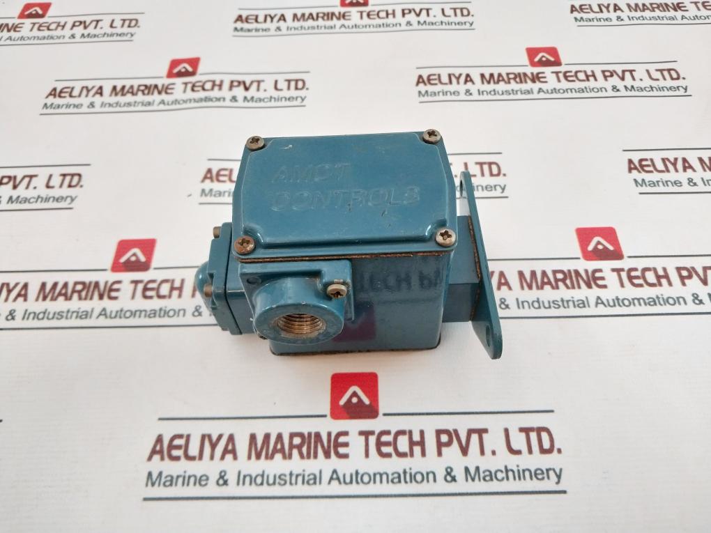 Amot Controls 4140Ck1V12Aa0Ee Pressure Switch 3.45-8.34 Bar – Aeliya Marine