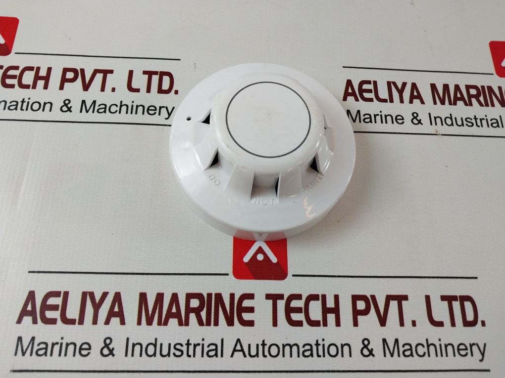 Apollo 55000-300 Tec C60 Optical Smoke Detector – Aeliya Marine