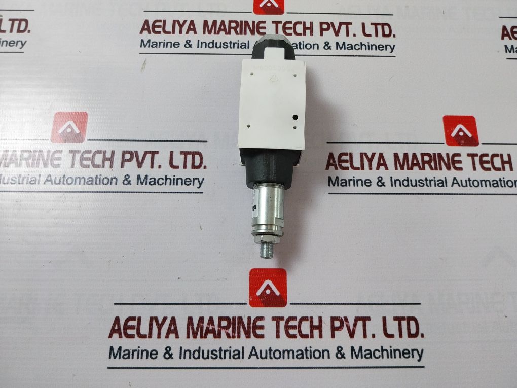 Aron Am3Vmbc3 3 Brevini Fluid Power Hydraulic Valve – Aeliya Marine