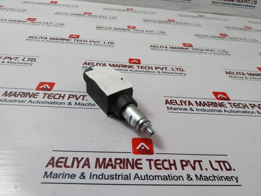 Aron Am3Vmbc3 3 Brevini Fluid Power Hydraulic Valve – Aeliya Marine