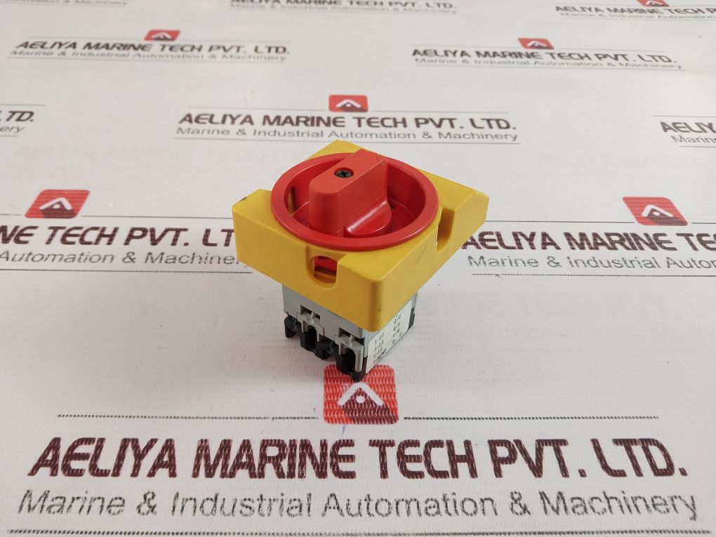 Baco Pr12 Disconnect Safety Switch 600Vac 12A – Aeliya Marine
