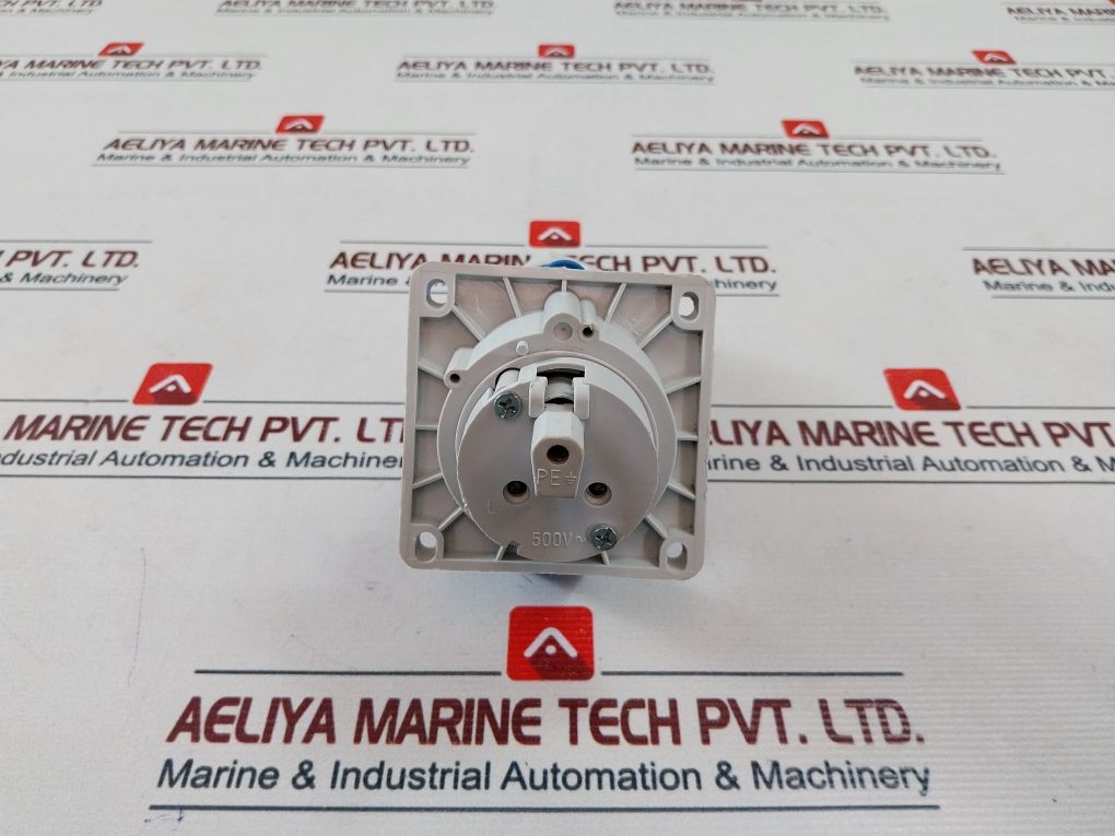 Bals Cee Norm 32-6H/200-250V~ 12310 Connector 500V – Aeliya Marine