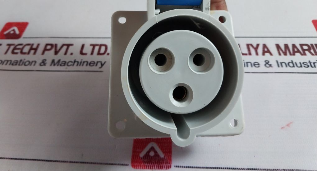 Bals Cee Norm 32-6H/200 Plug Connector 250V – Aeliya Marine