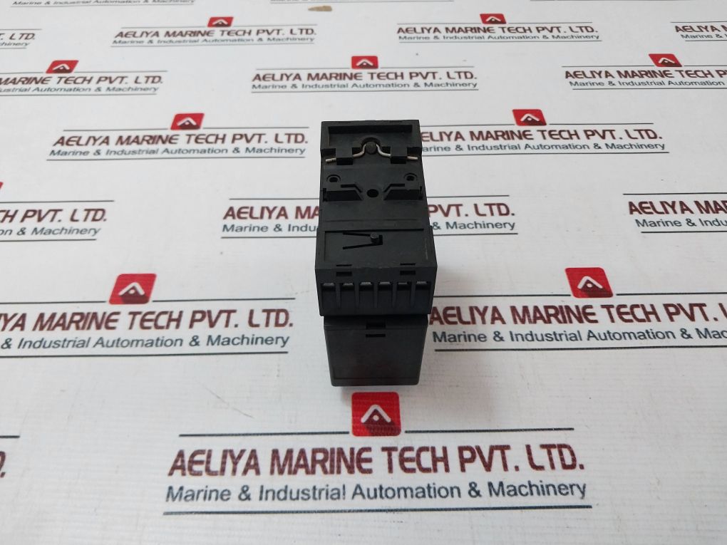 Brodersen Mcu-10 Digital Control Relay With Base 10A 380V Ac – Aeliya ...