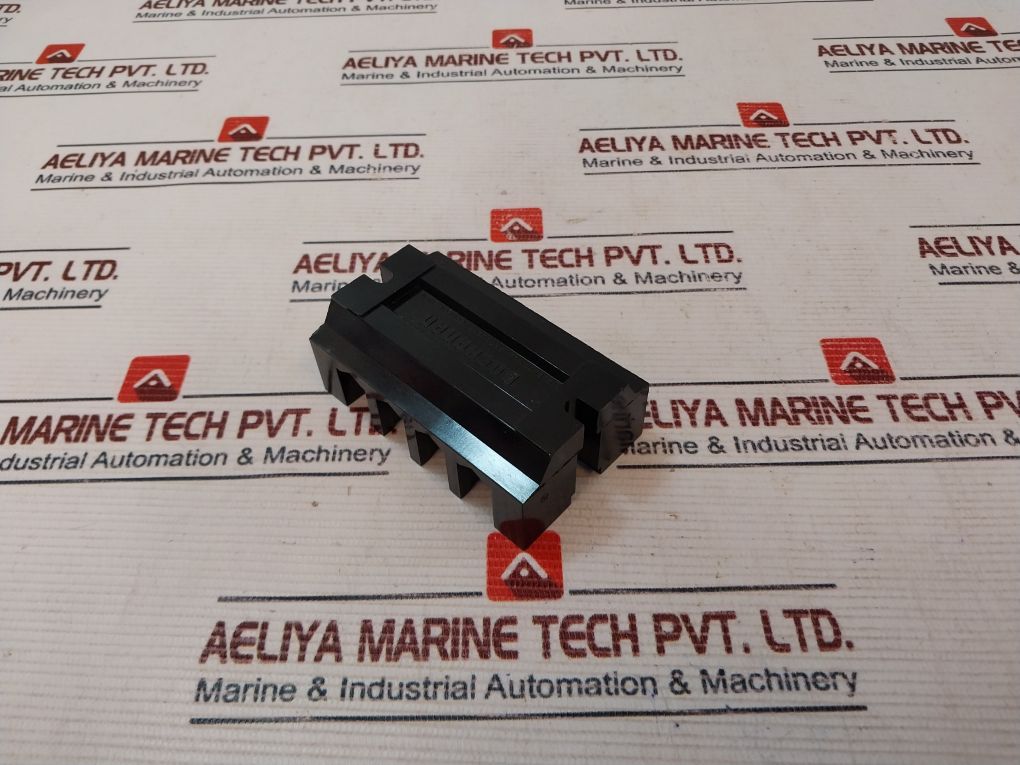 Buchanan 50045936 One Piece Terminal Block – Aeliya Marine