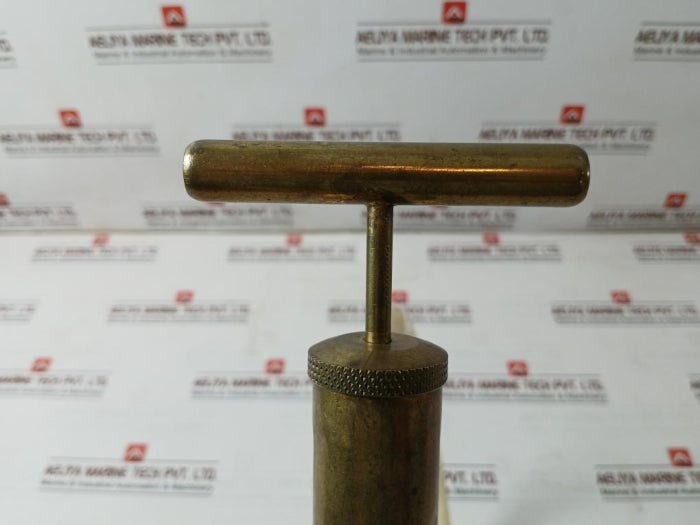 Bukh 020D4101 Oil Hand Pump With Hose 0Ug-000-00H Dv 29Rm – Aeliya Marine