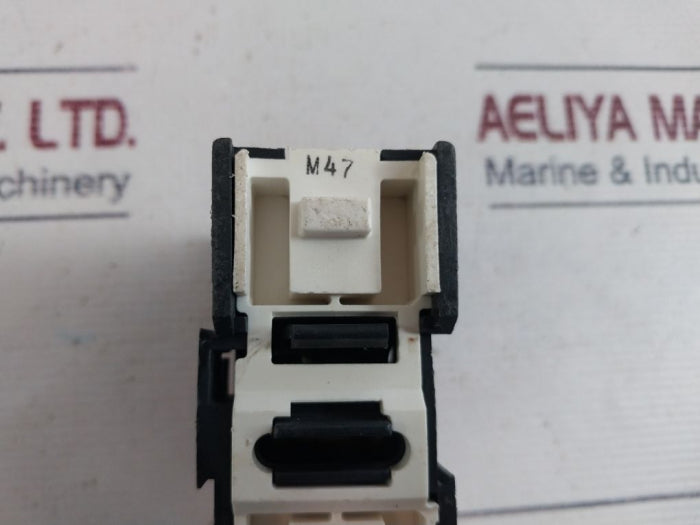 Bussmann Jt60060 Finger-safe Fuse Holder 35-60A – Aeliya Marine