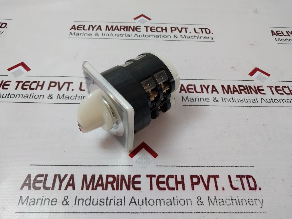 Cansen Lw95-td/2 Universal Transfer Switch 16A – Aeliya Marine