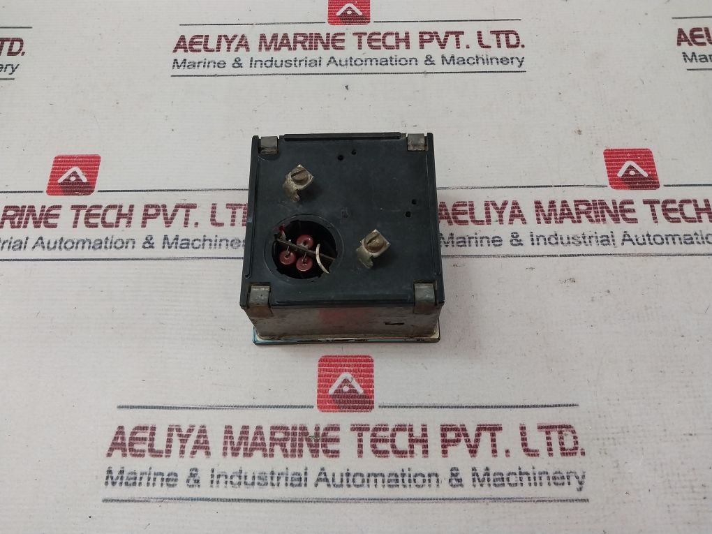 Celsa 0-300V Voltmeter – Aeliya Marine